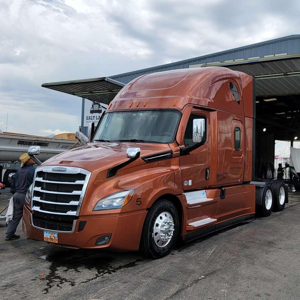 2021 Freightliner Cascadia Semi-Tractor For Sale In Eagle Mountain, Utah 84005 ...