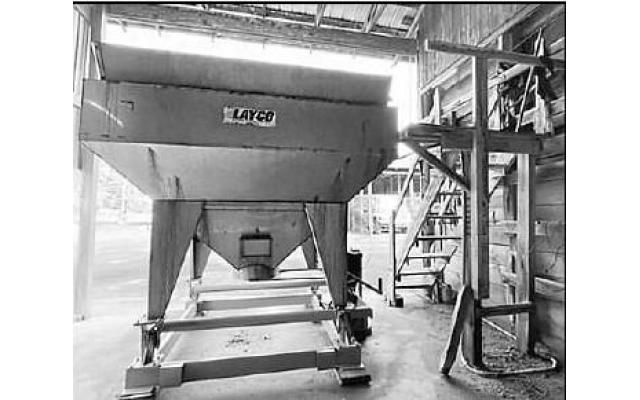 2003 Layco Fertilizer Blender With Mobile Belt Conveyors ...